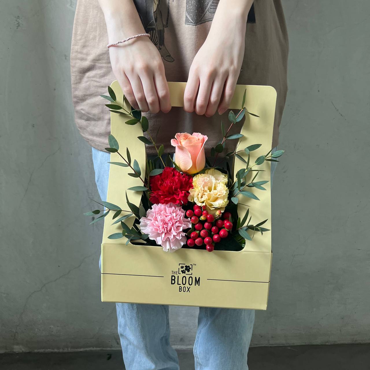 Online Flower Delivery Singapore | Same Day & Fresh – The Bloom Box