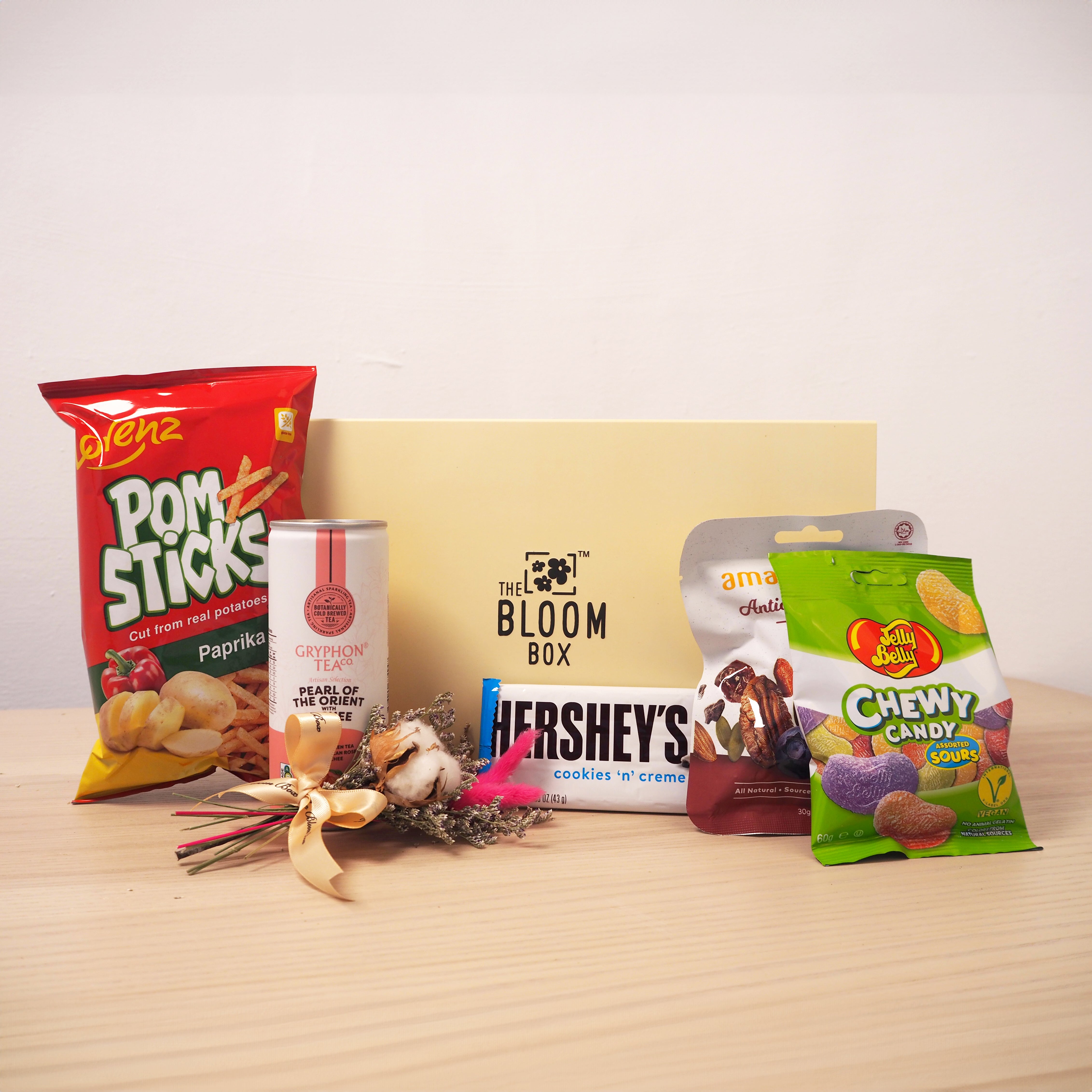 Snacks Stash Gift Box – The Bloom Box