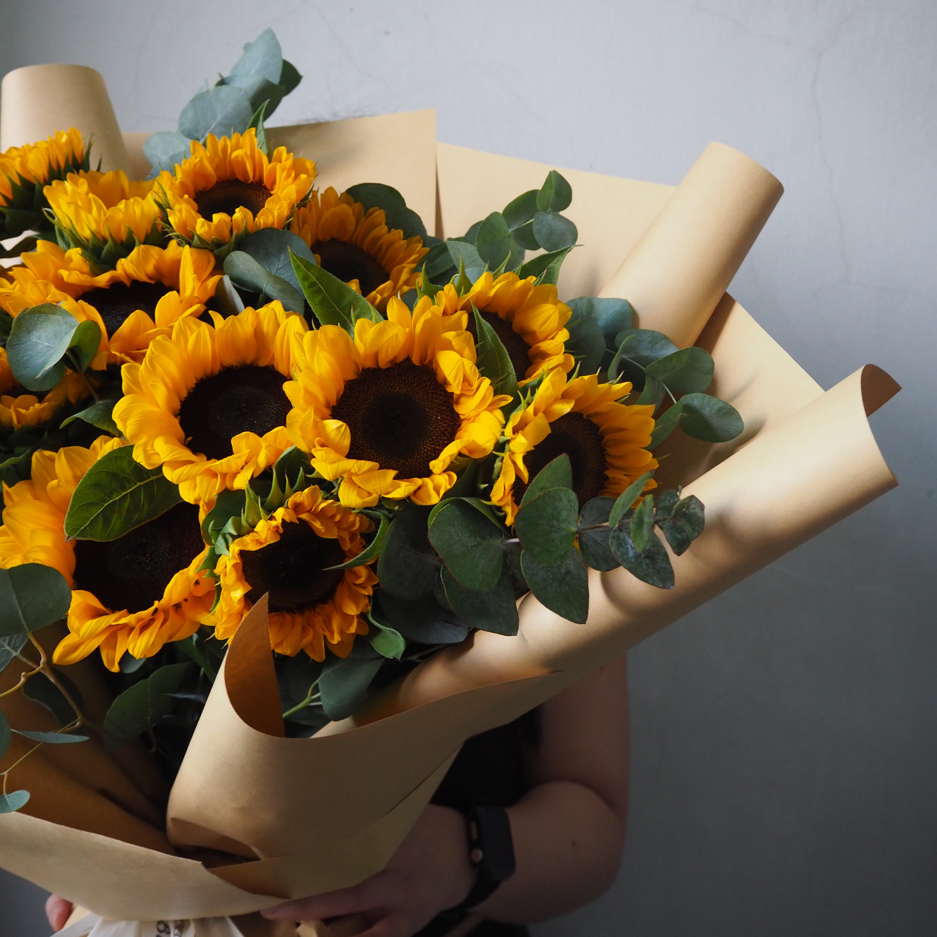 Sunburst Sunflowers Bouquet – The Bloom Box